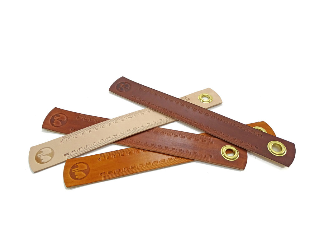 Vickys World Leder Lineal - OX RAW RULER NATURE - 20 cm - Geschenke MAX